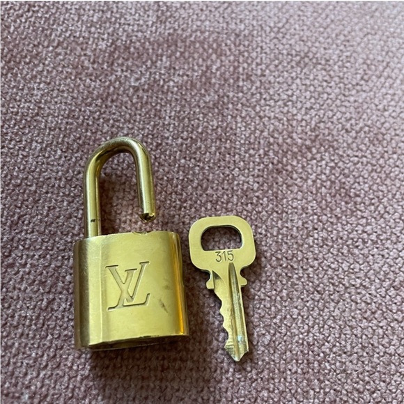 Louis Vuitton | Accessories | Louis Vuitton Vintage Lock And Key 35 ...